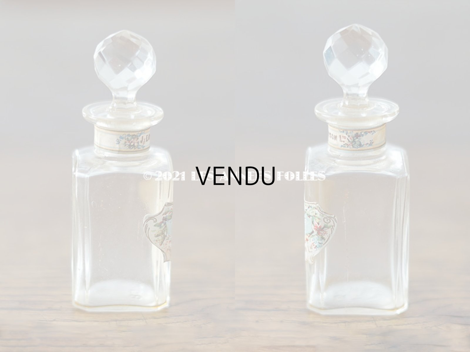 アンティーク パフュームボトル TRIPLEDISTILLED FLORAL PERFUME PARFUM ANONYME - J.&E ...